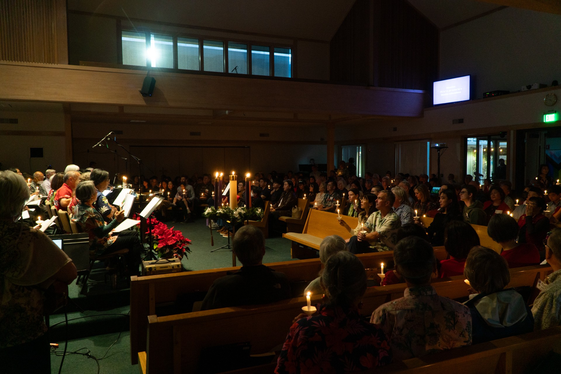 Wesley does Christmas Eve Hawaiian-themed | Wesley United Methodist ...